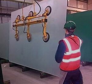 Specialist glass attachment course for overhead cranes